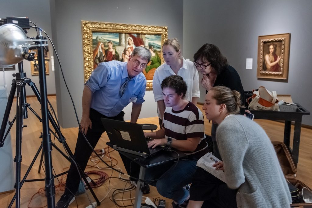 On the Same Wavelength: Gallery Talk with a Scientist